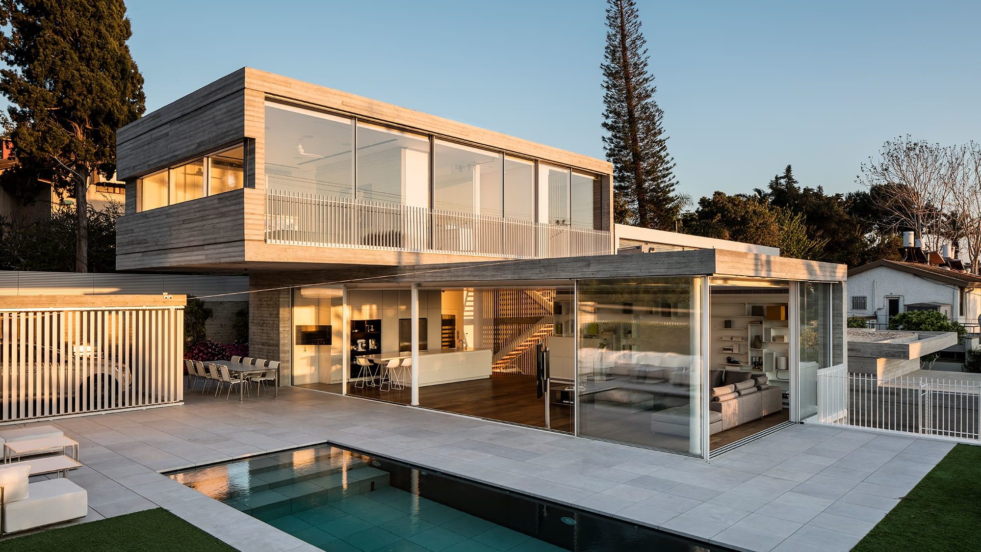 AQUALIFT | World leader in movable pool floors