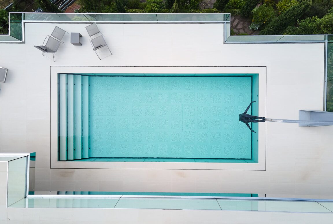 AQUALIFT | A floating terrace with its movable floor