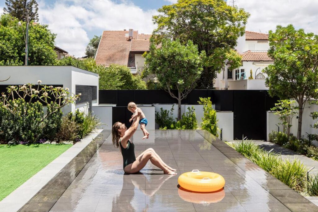 AQUALIFT | A unique design for every pool with removable floor